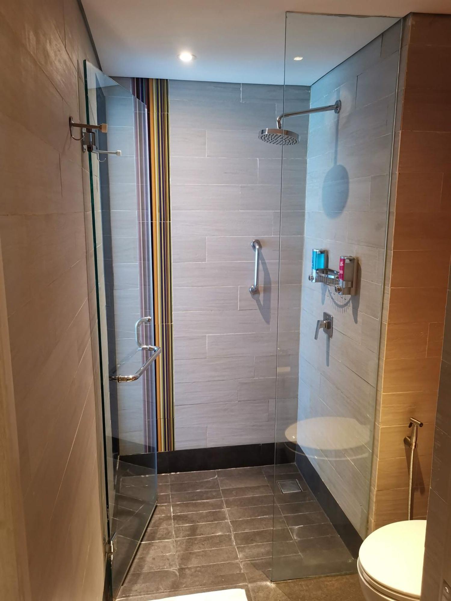 ALOFT JAKARTA WAHID HASYIM HOTEL